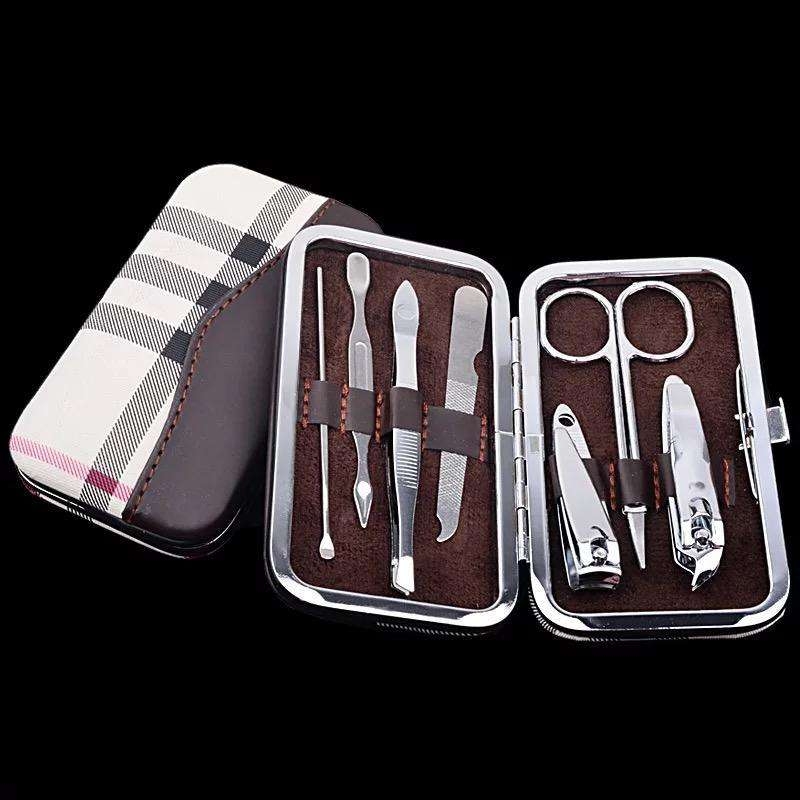 Manikyyrisetti 10 osaa | Kynsien hoito | Kynsityökalut | Matka setti | CDON